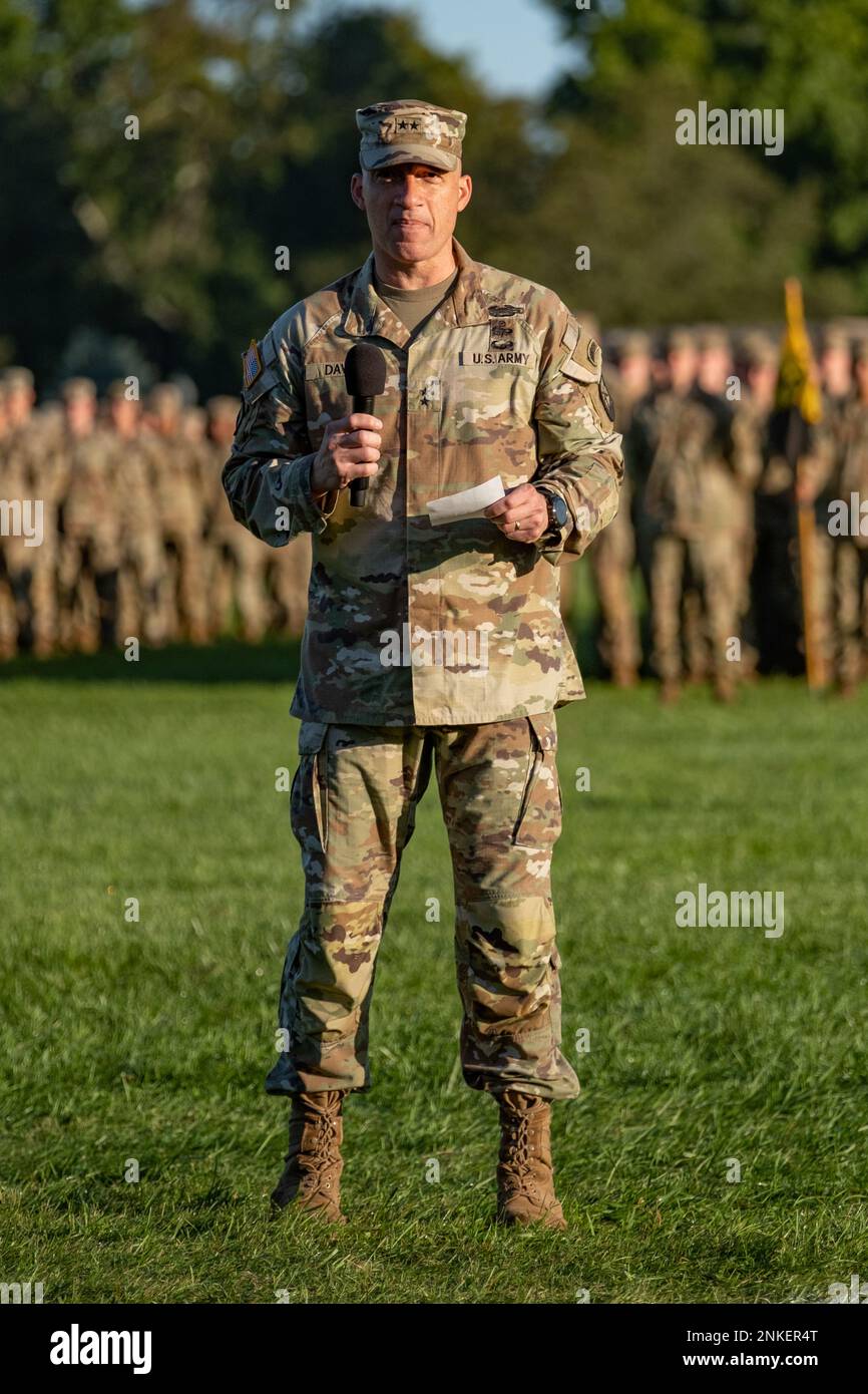 Major Gen. Johnny K. Davis, U.S. Army Cadet Command and Fort Knox ...