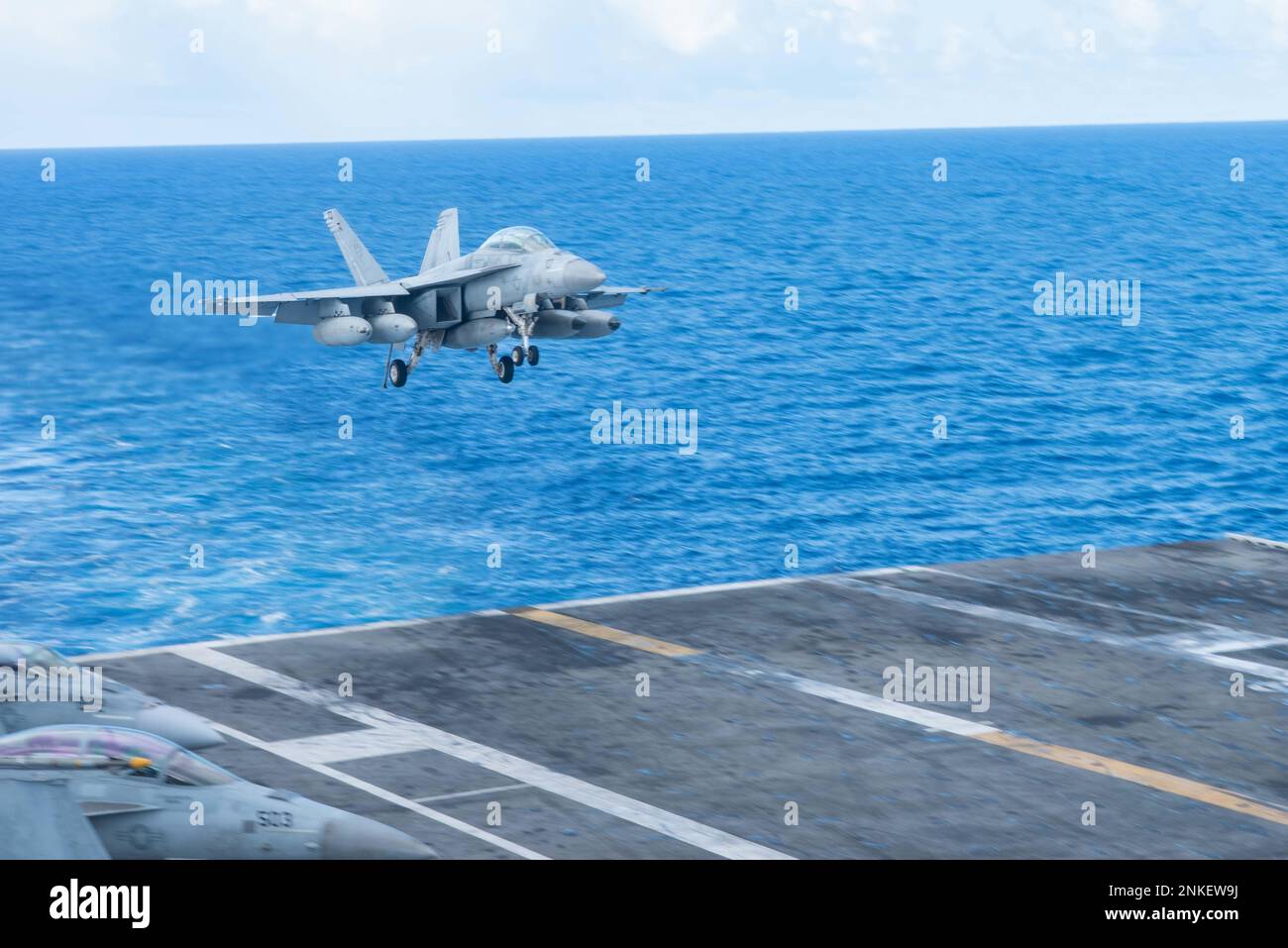 220814-N-UF592-1018 PHILIPPINE SEA (Aug. 14, 2022) An F/A-18F Super ...