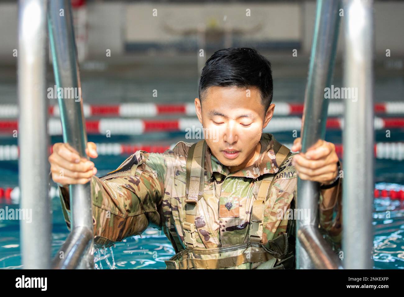 U.S. Army Spc. Liam Lee , an infantryman assigned to 1-502 Infantry ...