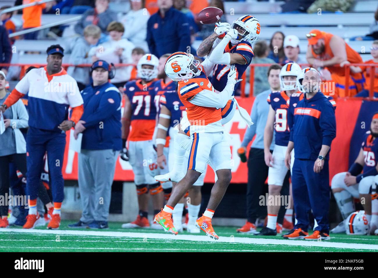 SYRACUSE, NY - APRIL 01: Syracuse Orange Defensive Back Darian Chstnut ...