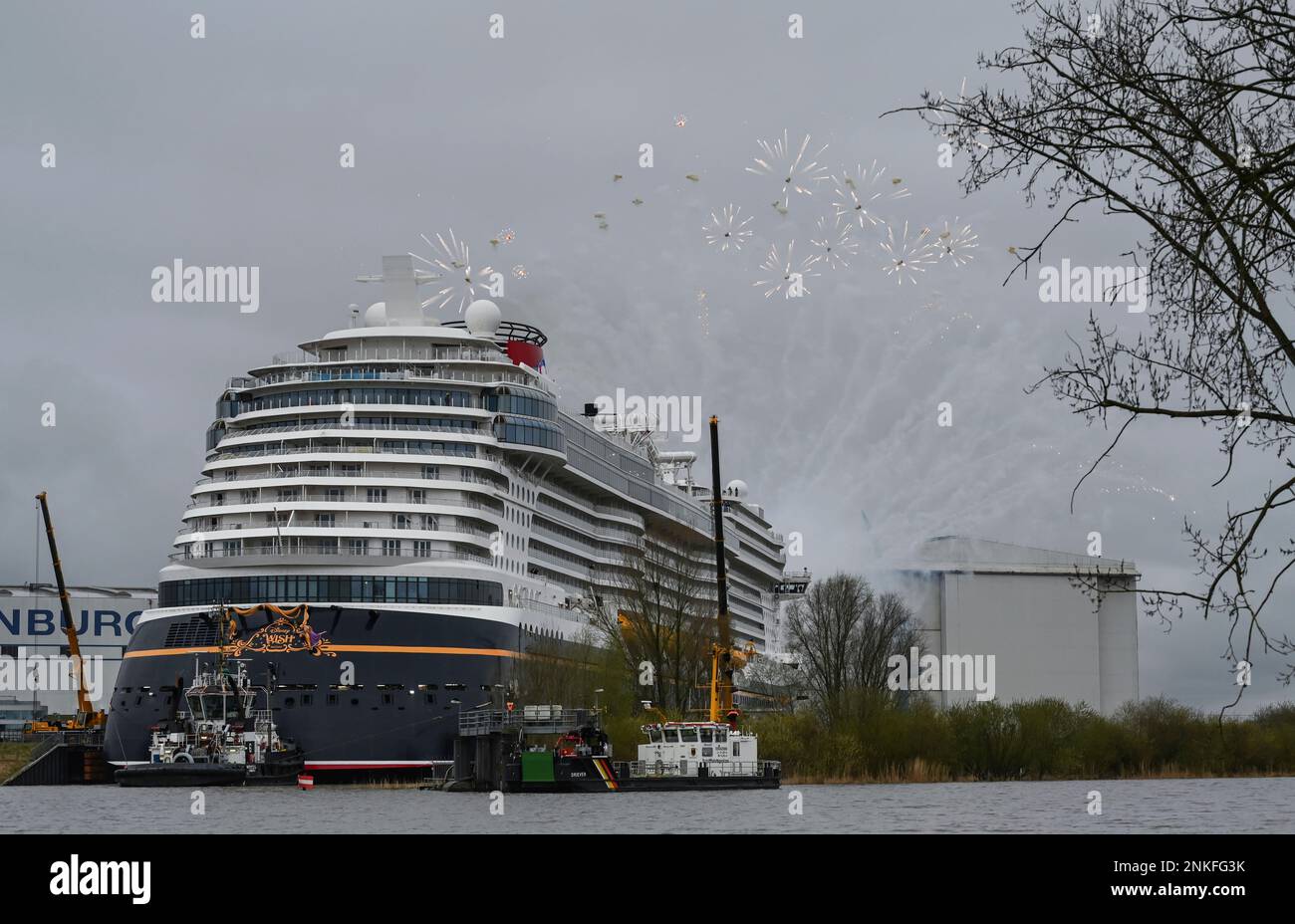 The newly built cruise ship "Disney Wish" of the Meyer shipyard in ...