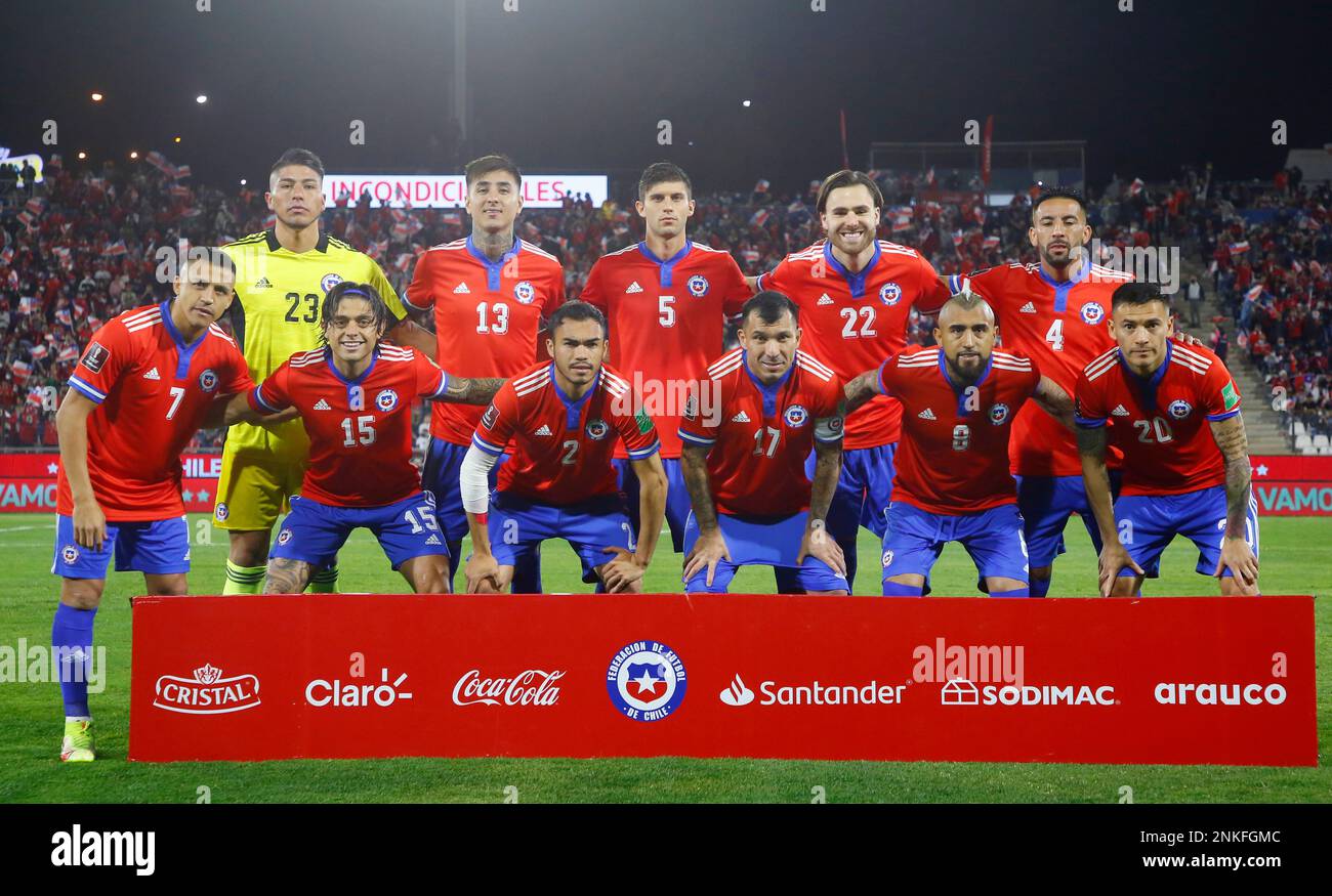 Chile's team poses for a group photo prior to qualifying soccer match ...