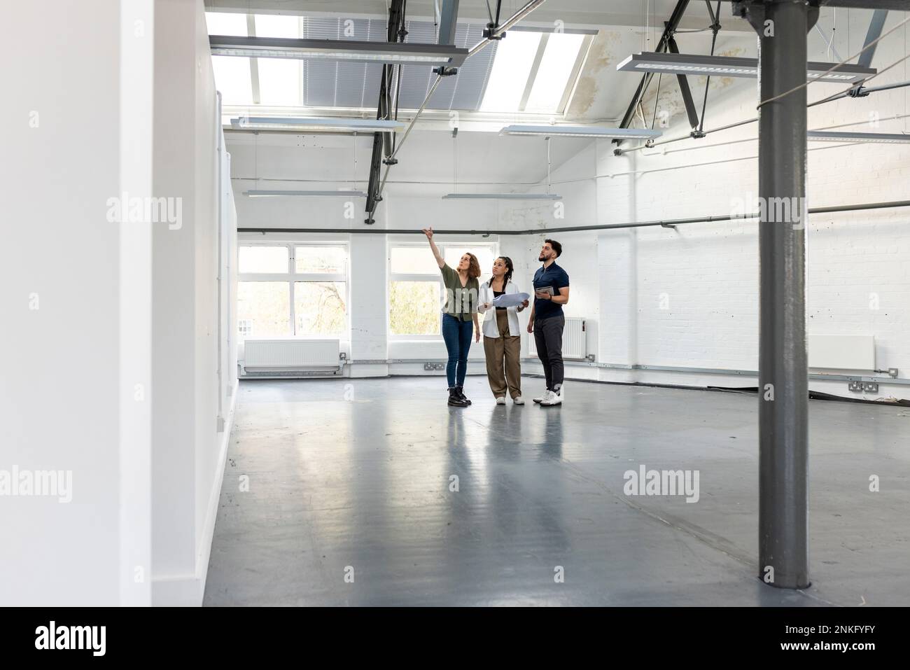 Space explanation hi-res stock photography and images - Alamy