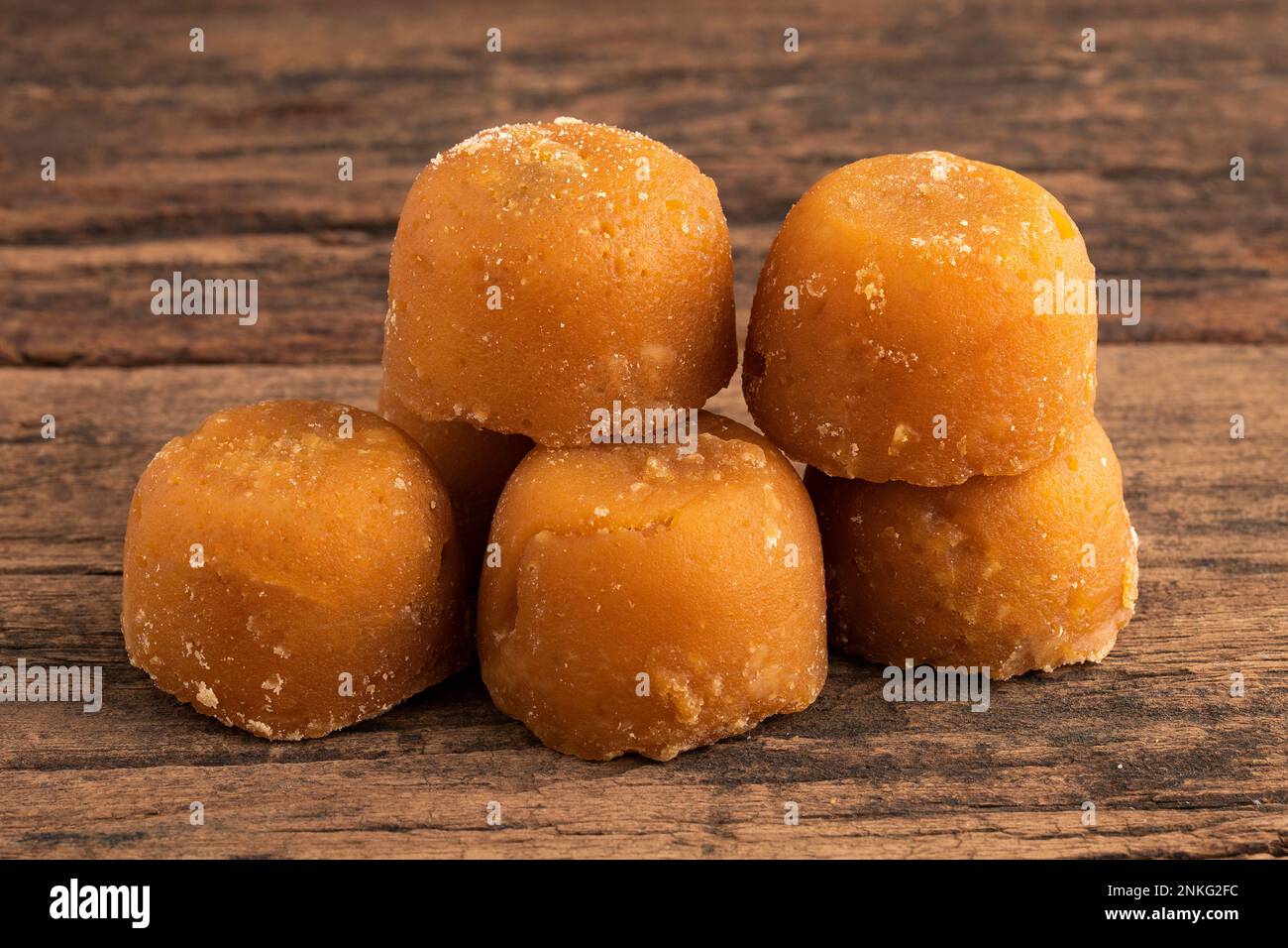 Saccharum officinarum - Panela or sugar cane candy Stock Photo - Alamy