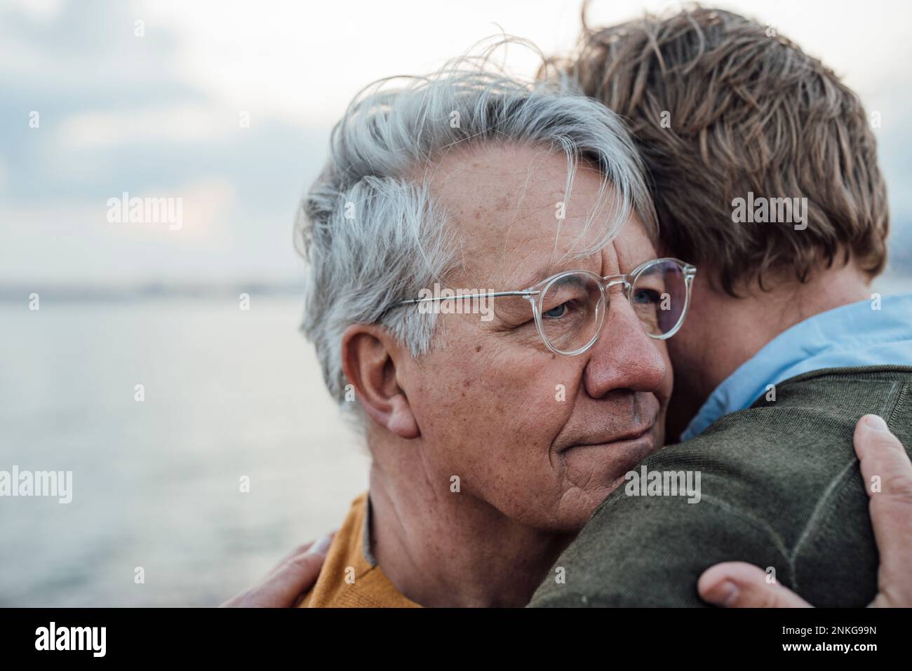 Parents son senior hi-res stock photography and images - Alamy