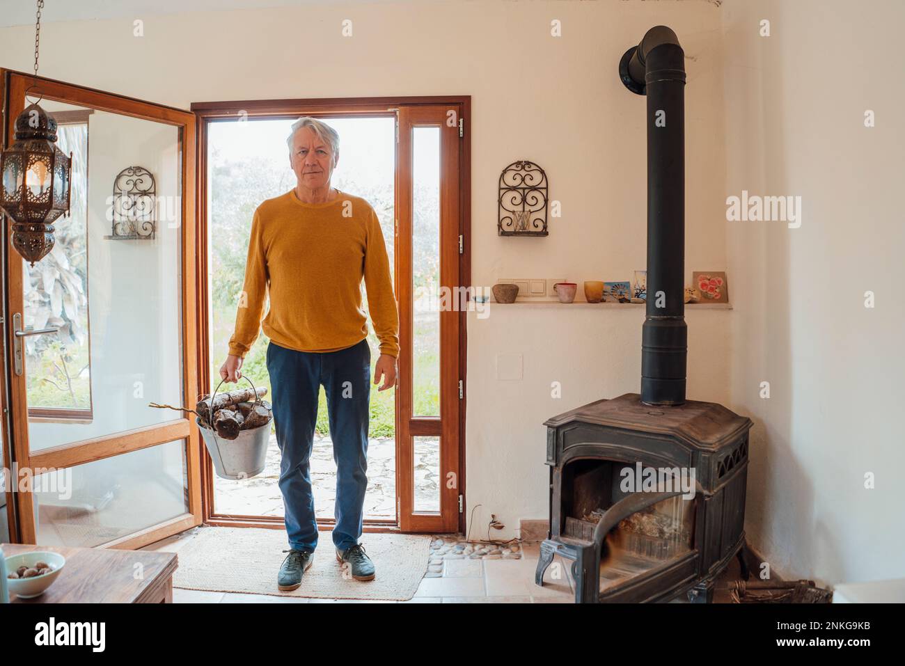 Man bucket hi-res stock photography and images - Alamy