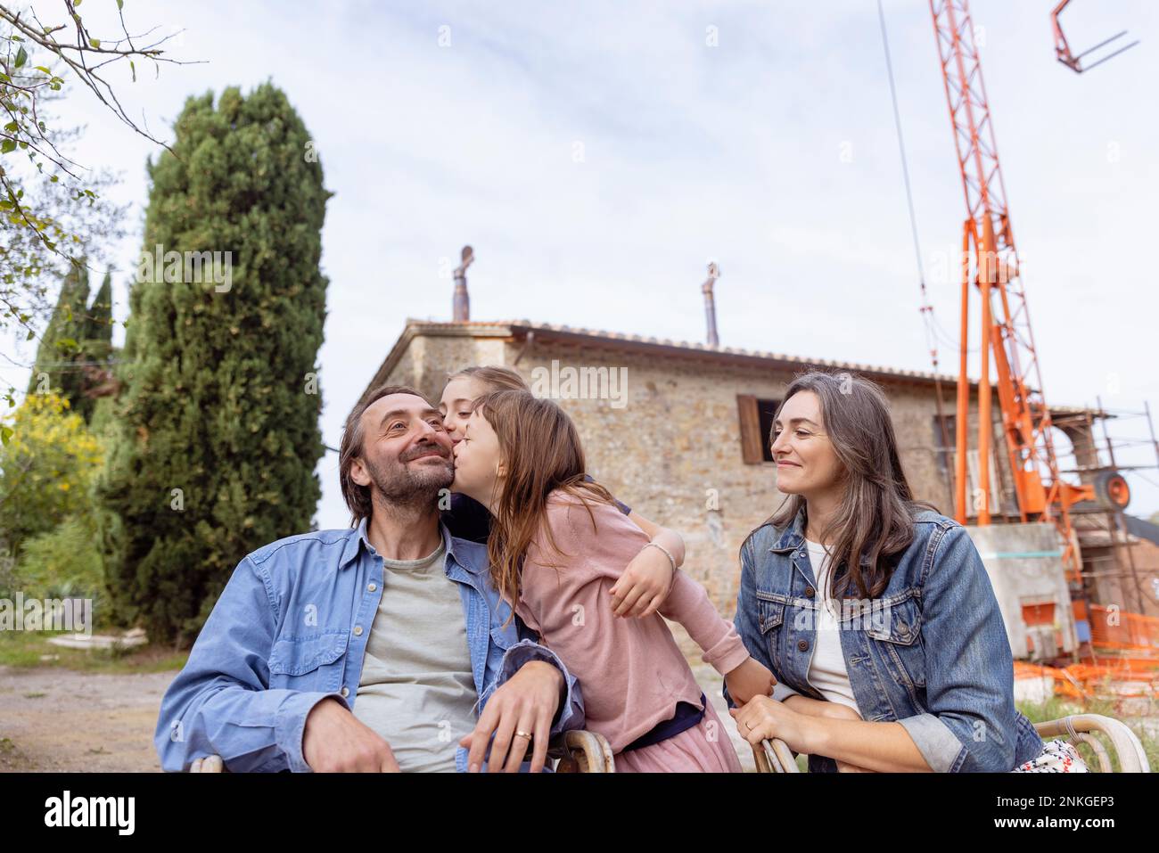 Girls kissing girls hi-res stock photography and images - Alamy