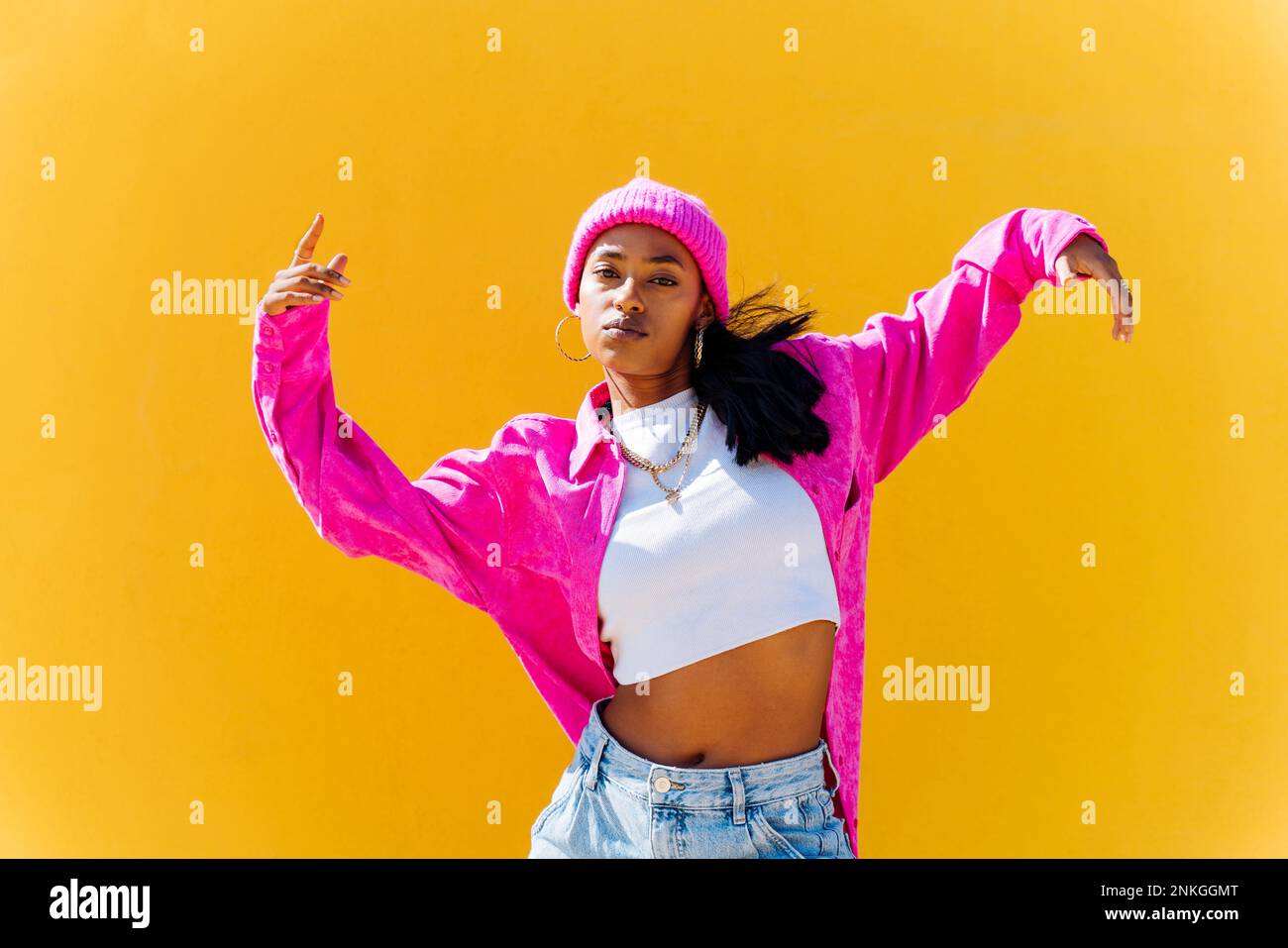 Yellow dancer hi-res stock photography and images - Alamy