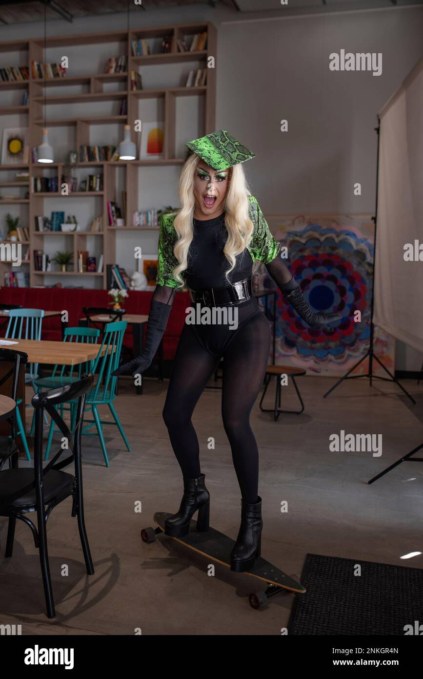 Full length portrait drag queen hi-res stock photography and images - Alamy