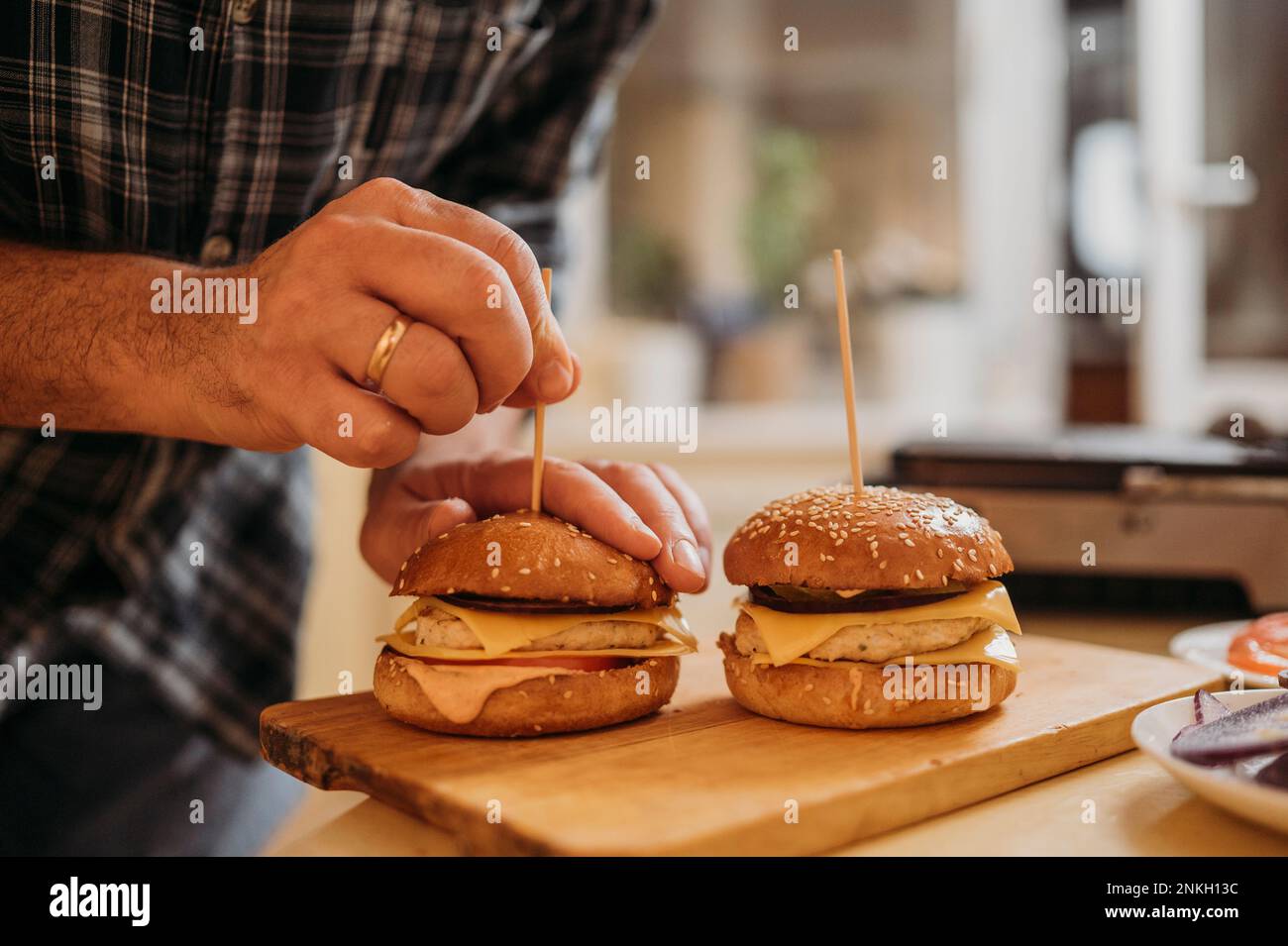 Kitchen cooking food piling hi-res stock photography and images - Alamy
