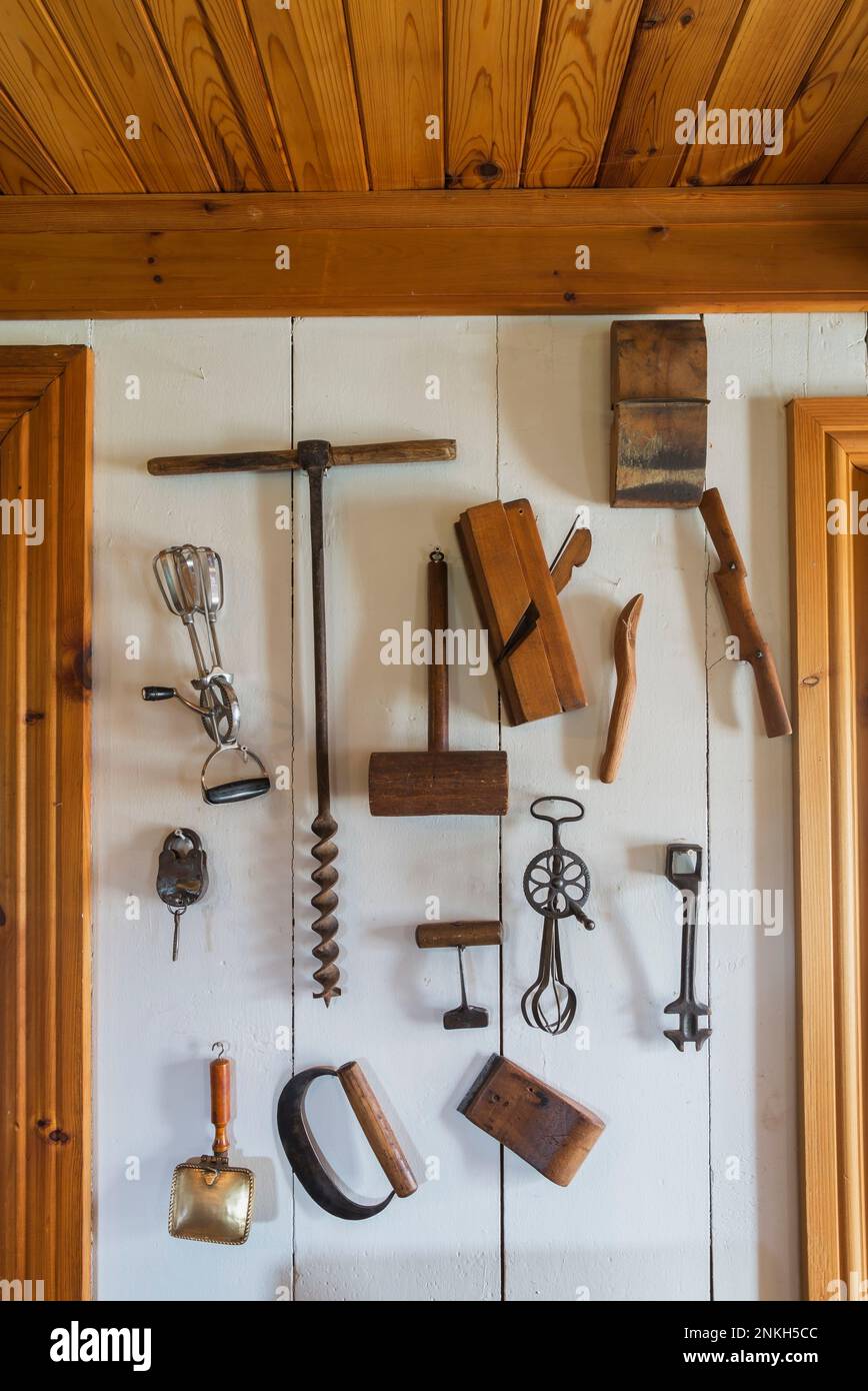 Antique tools display hi-res stock photography and images - Alamy
