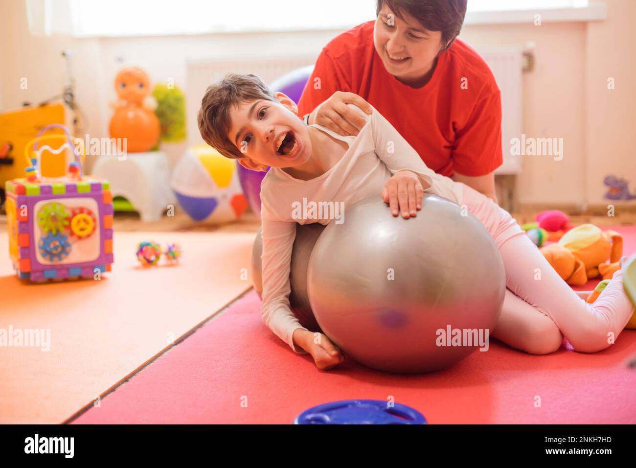 Occupation child cerebral palsy physiotherapy hi-res stock photography ...