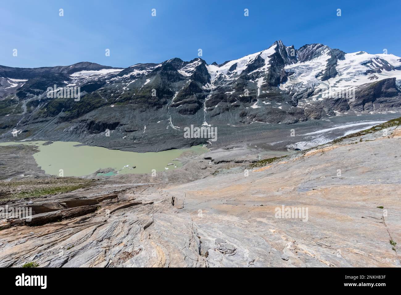 Austria, Carinthia, View of Pasterze glacier and Sandersee lake Stock ...