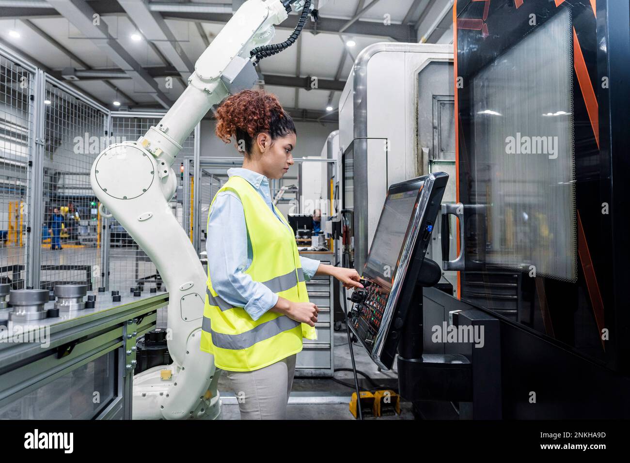 Robotic ar hi-res stock photography and images - Alamy