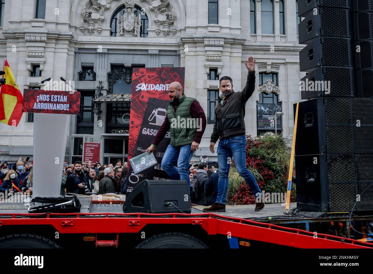 (L-R) Andalusia VOX deputy spokesman and secretary general of ...
