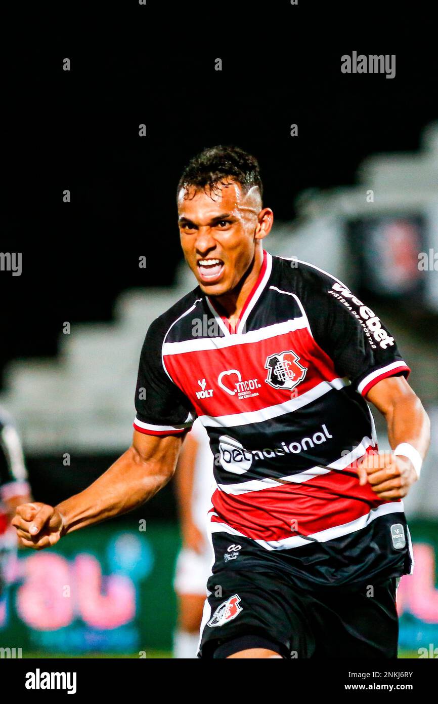 PE - Recife - 03/16/2022 - PERNAMBUCANO 2022, SANTA CRUZ X NAUTICO - Santa Cruz player Mateus ...