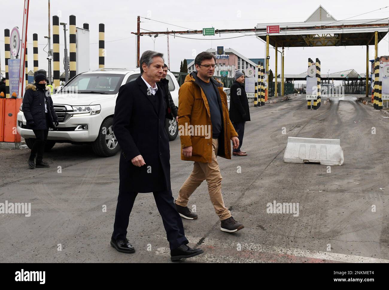 US Secretary of State Antony Blinken, left, and Ukrainian Foreign ...