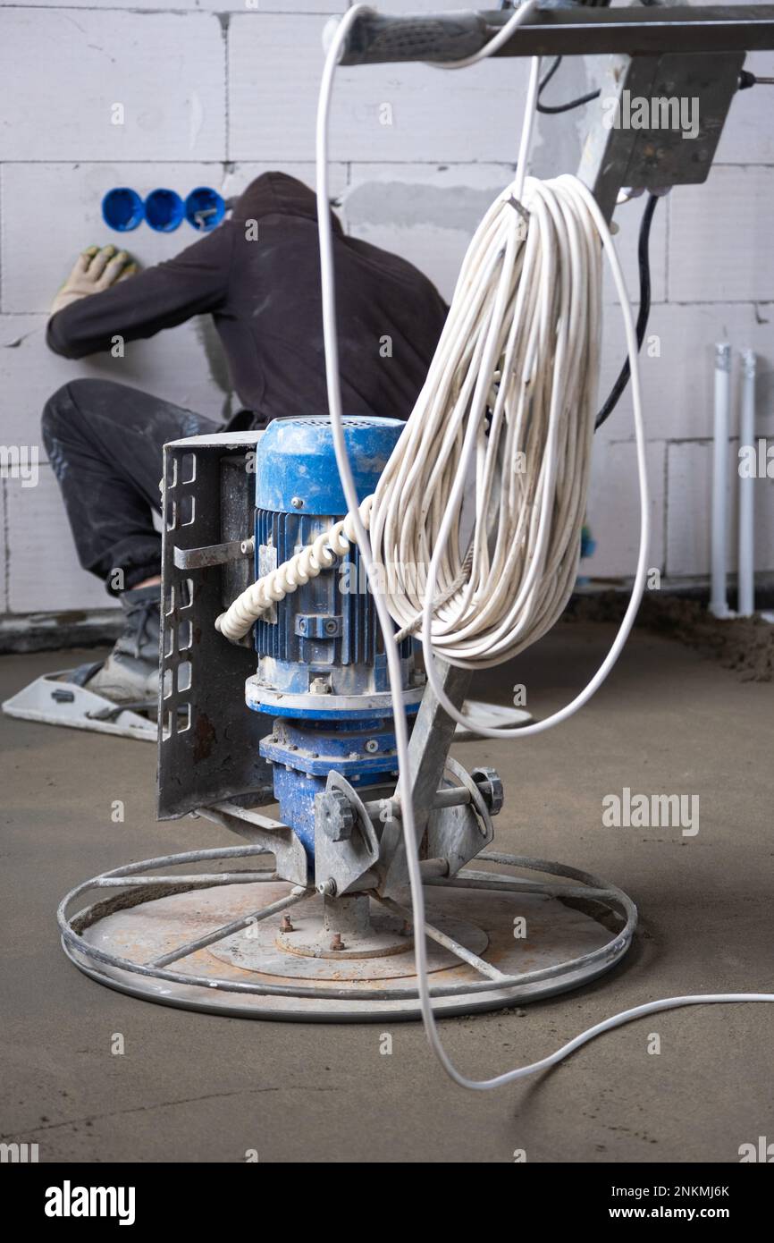 Ramming building hi-res stock photography and images - Alamy