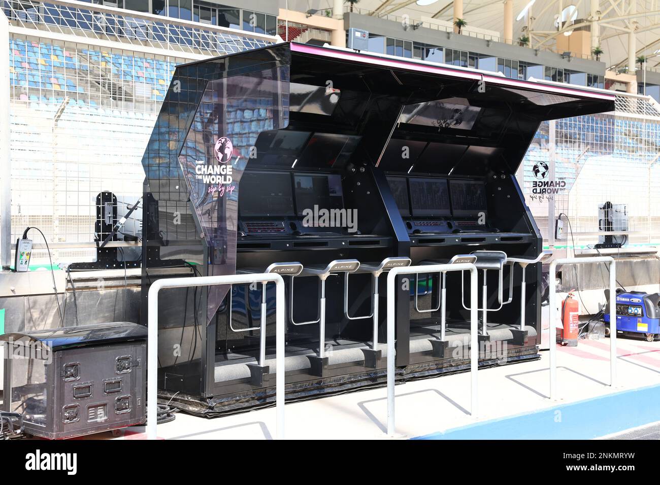 Alpine f1 team pit gantry hi-res stock photography and images - Alamy