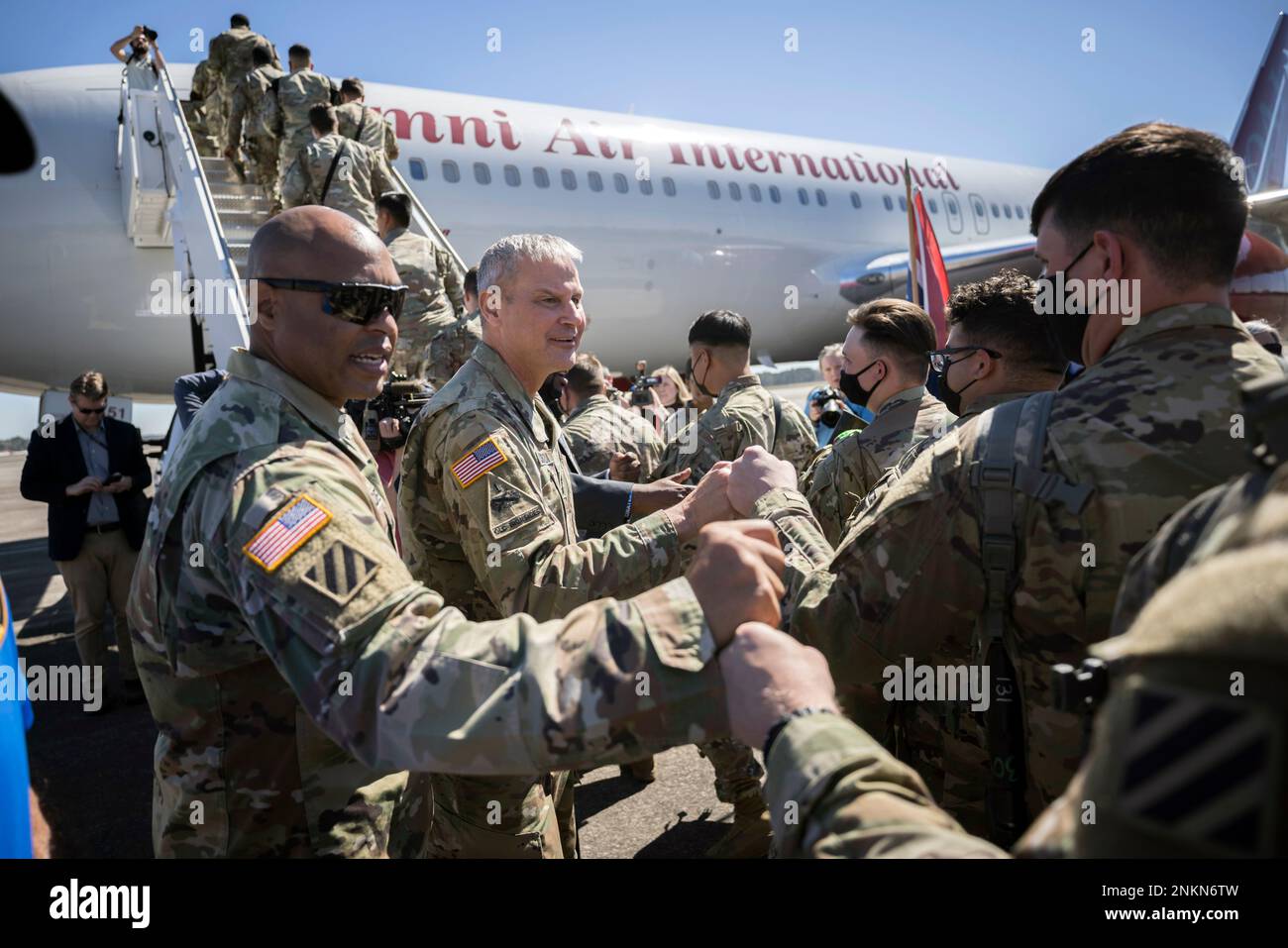 Command Sergeant Major Quentin Fenderson, center, and Major General ...