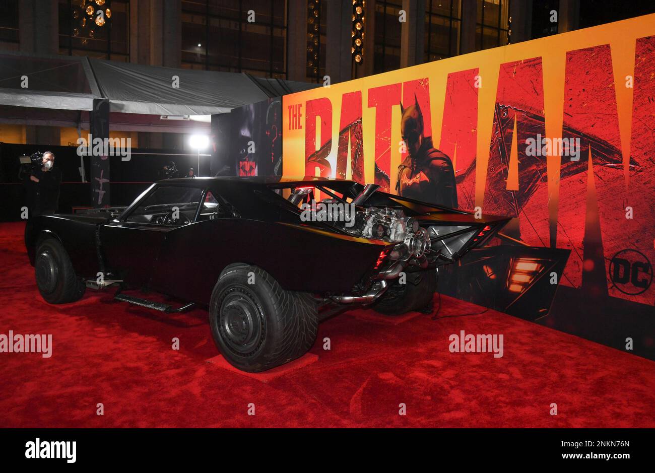Photo by: zz/NDZ/STAR MAX/IPx 2022 3/1/22 The Batmobile at the premiere ...