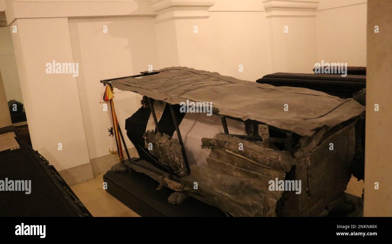 Tomb of king william ii hi-res stock photography and images - Alamy