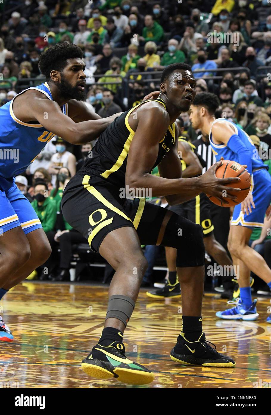EUGENE, OR - FEBRUARY 24: Oregon Ducks center N'Fale Dante (1) looks to ...