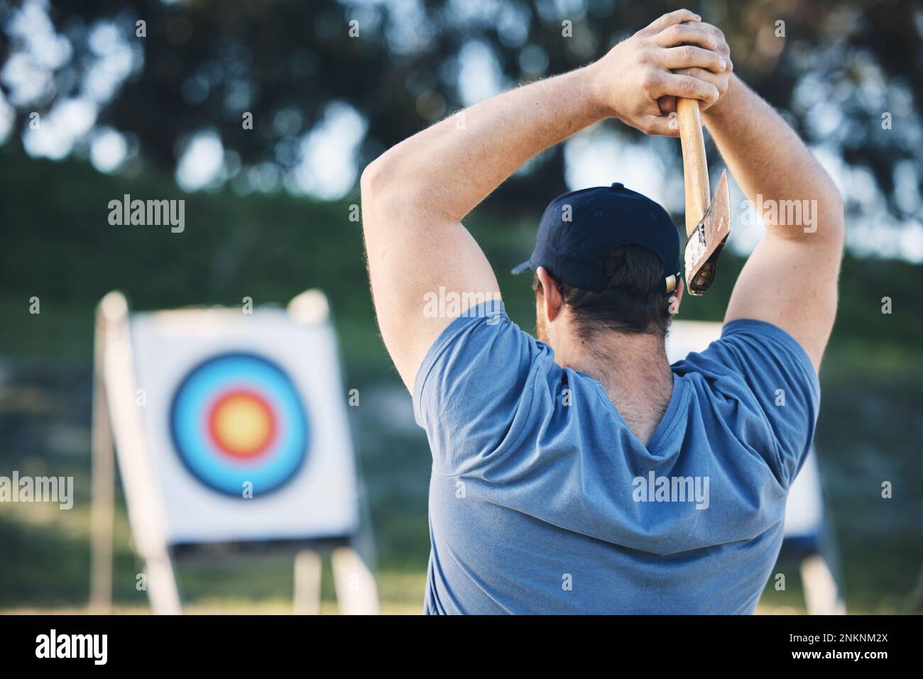 Axe throwing hi-res stock photography and images - Alamy
