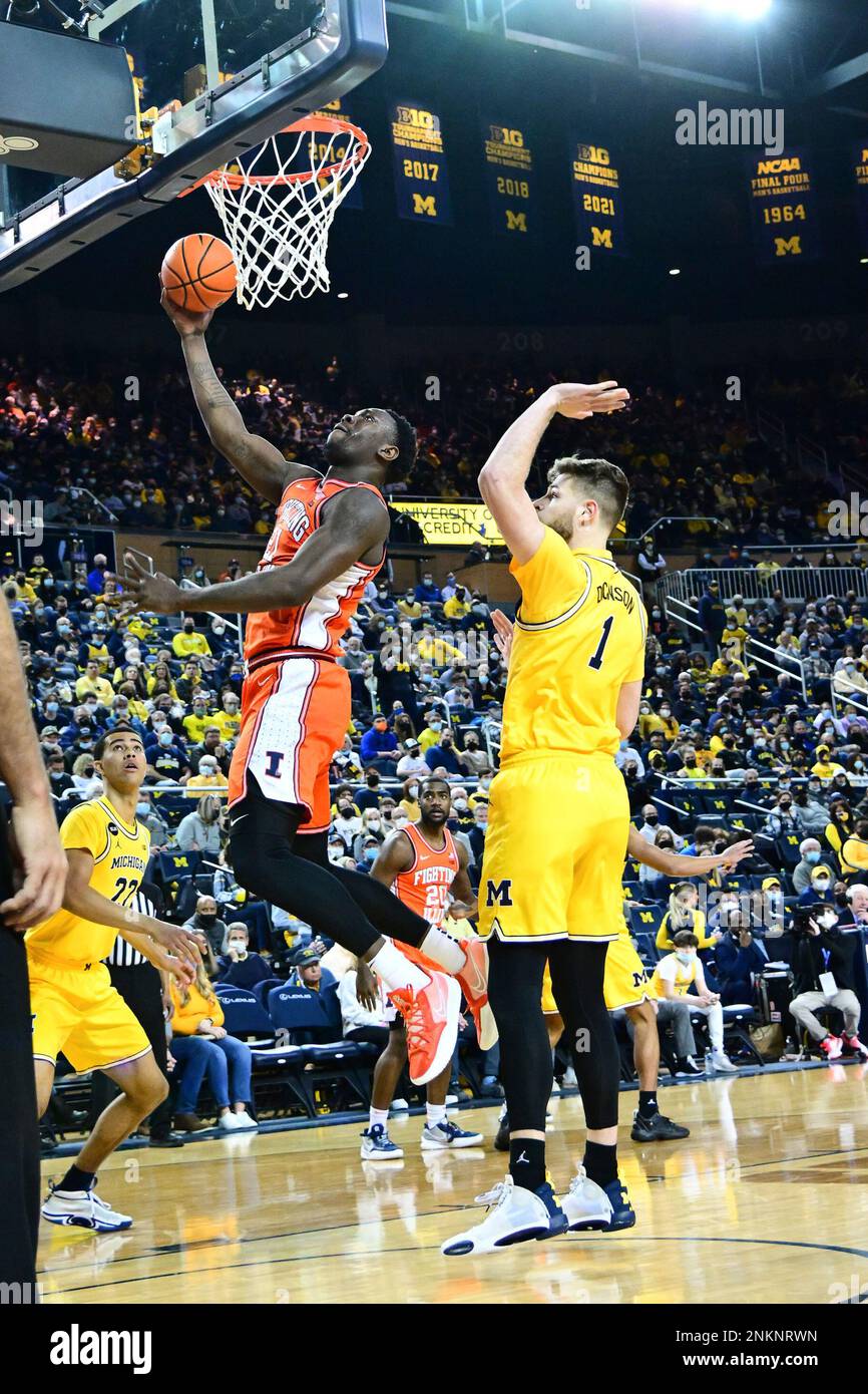 ANN ARBOR, MI - FEBRUARY 27: Illinois Fighting Illini center Kofi ...