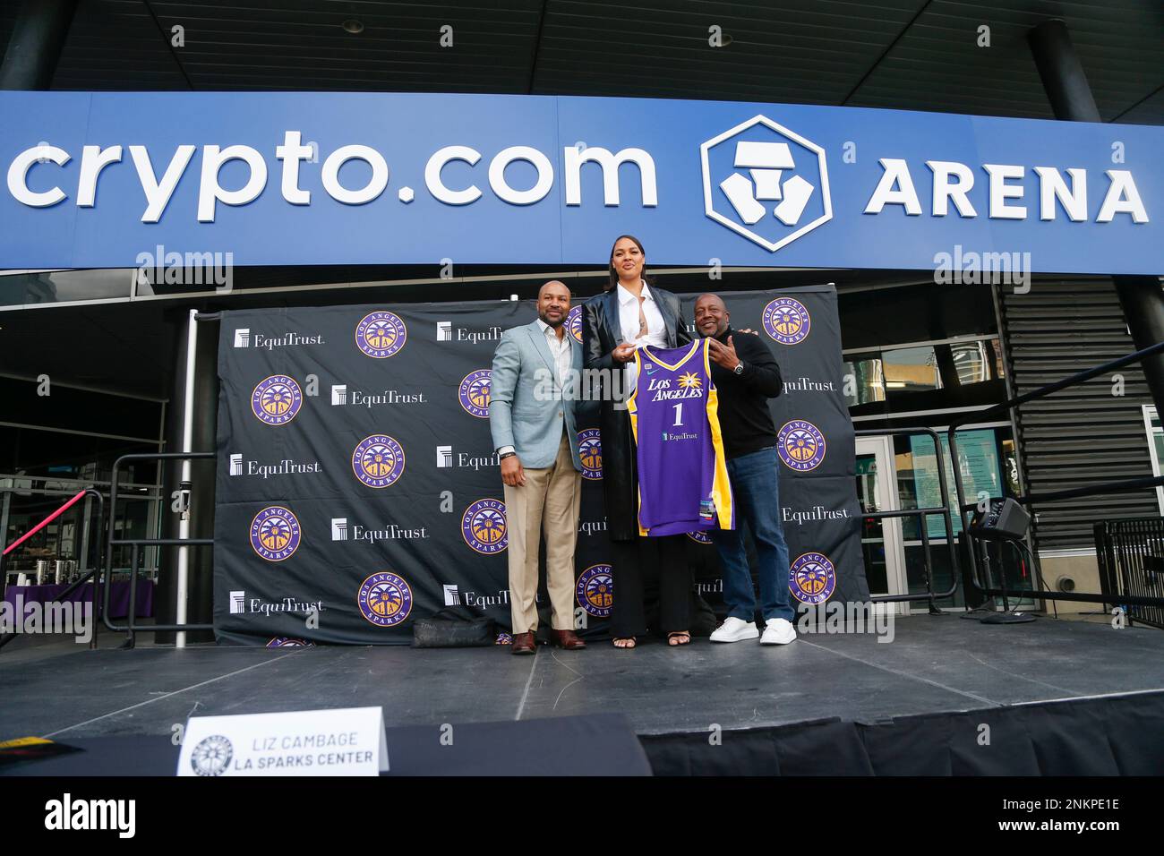 Los Angeles Sparks new signed center Liz Cambage poses with her jersey ...