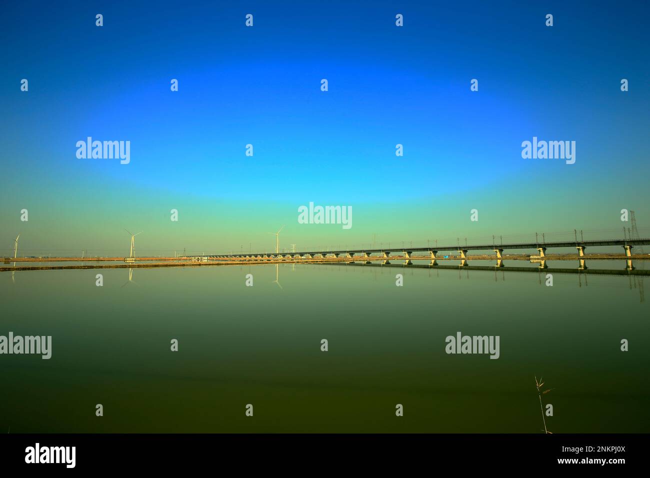 Reinforced concrete structural columns hi-res stock photography and ...