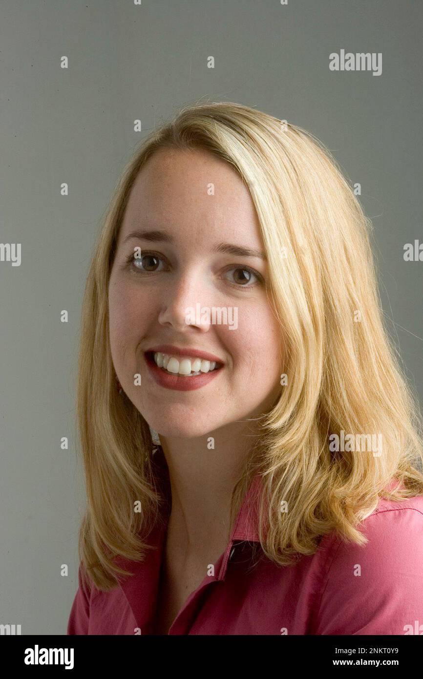 KNIGHT 029 OHARA.CR2 Heather knight, reporter. schools reporter. Photo ...