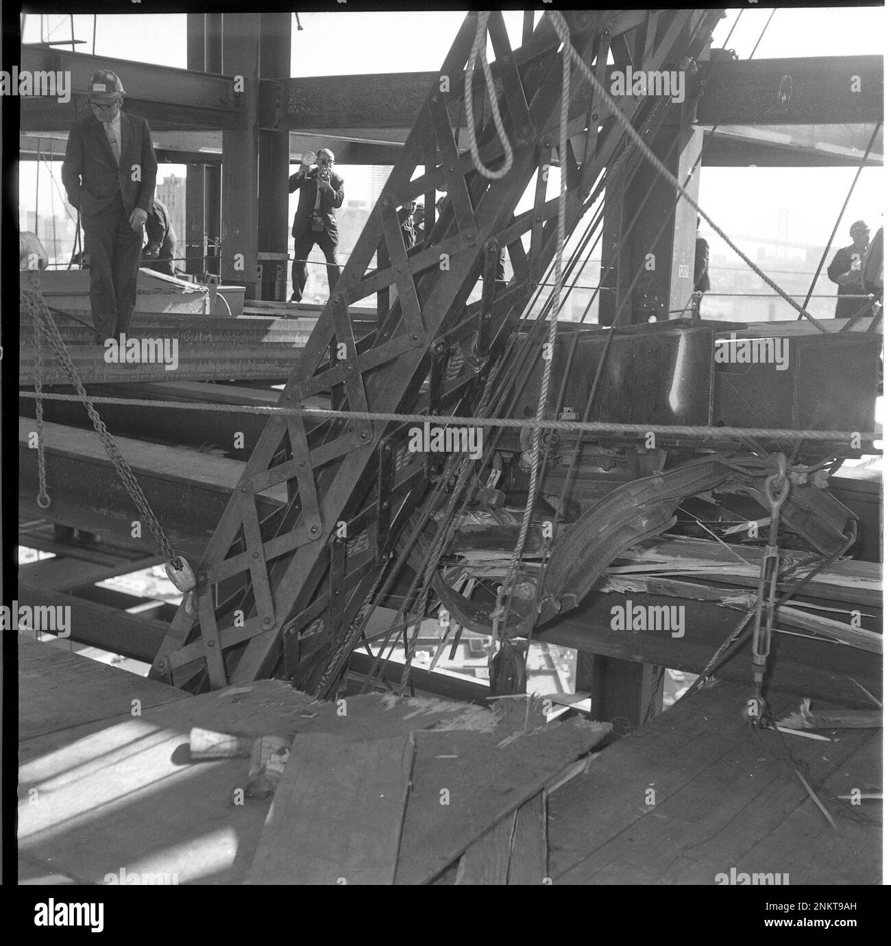 A crane collapsed during the construction of Fox Plaza Photos shot 07 ...