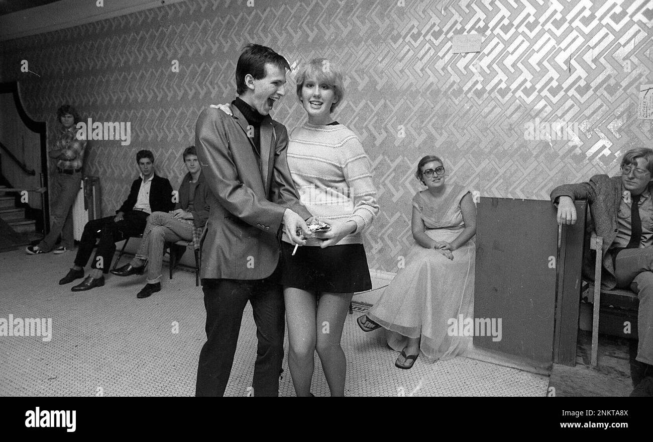 The San Francisco Punk music scene, with photos taken at many venues ...