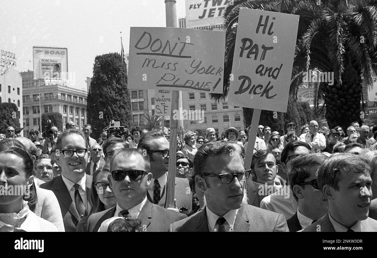 President Richard Nixon visits San Francisco and stays at the St ...