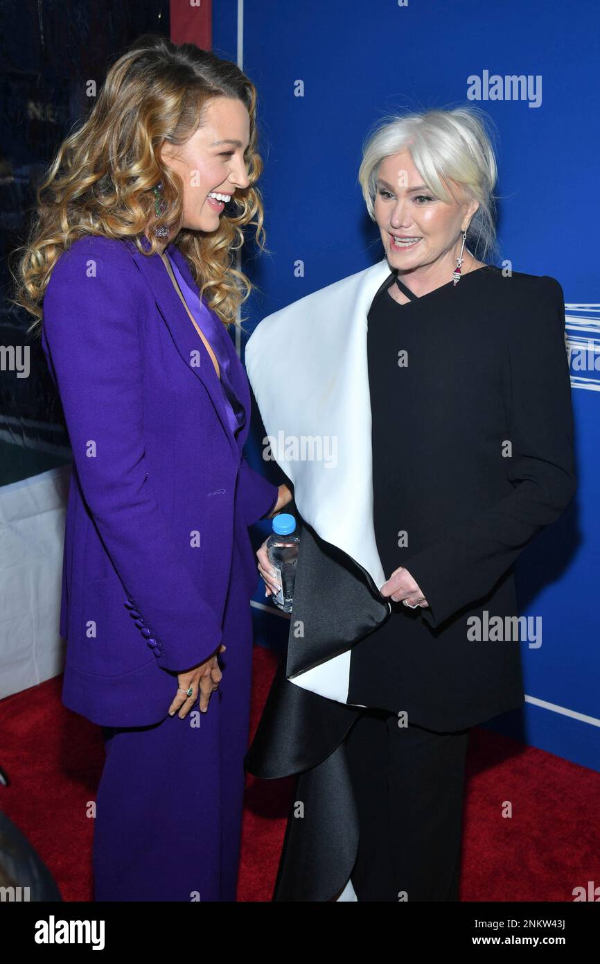 Photo by: NDZ/STAR MAX/IPx 2022 2/10/22 Deborra-Lee Furness and Blake ...