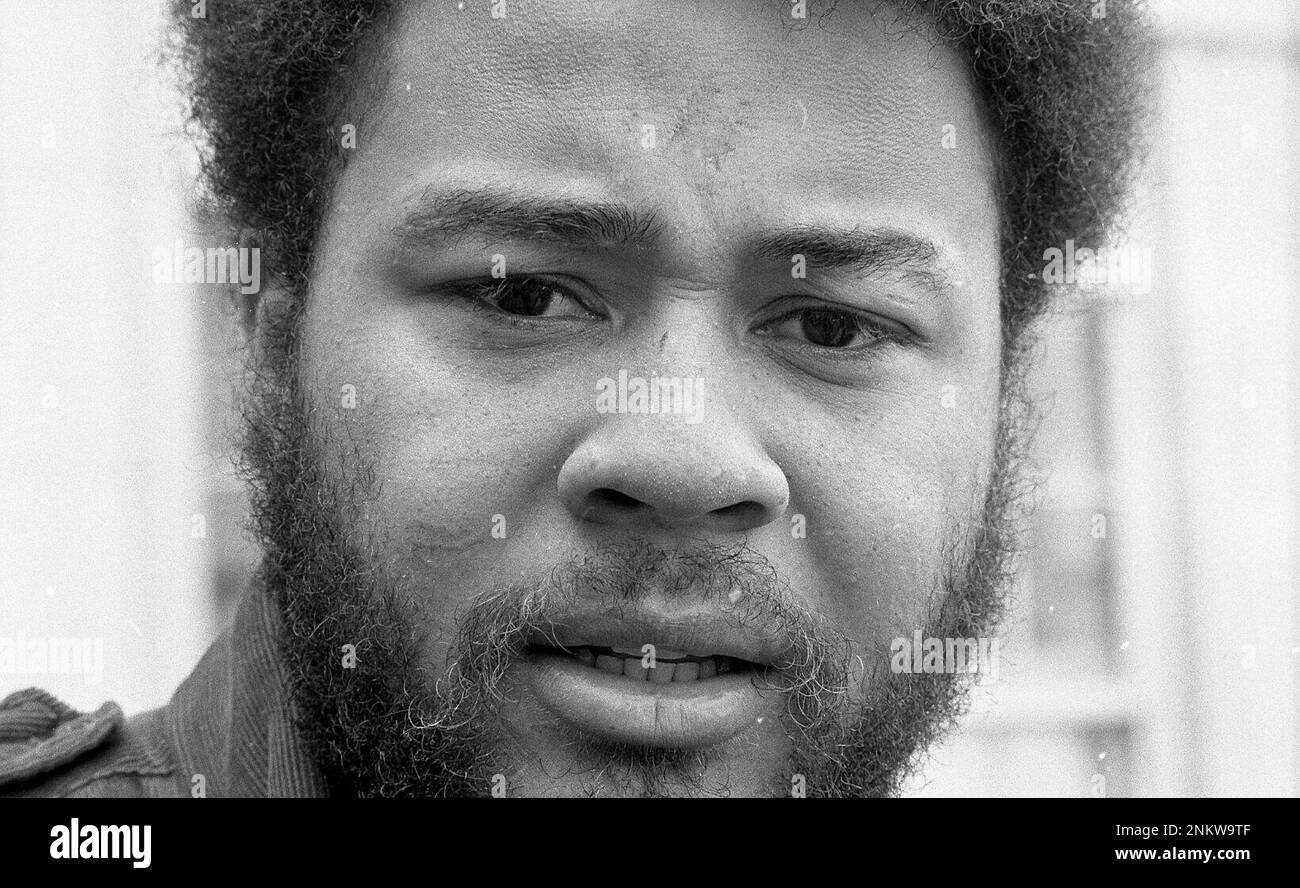 Dewey Crumpler would painter an alternative mural at George Washington ...