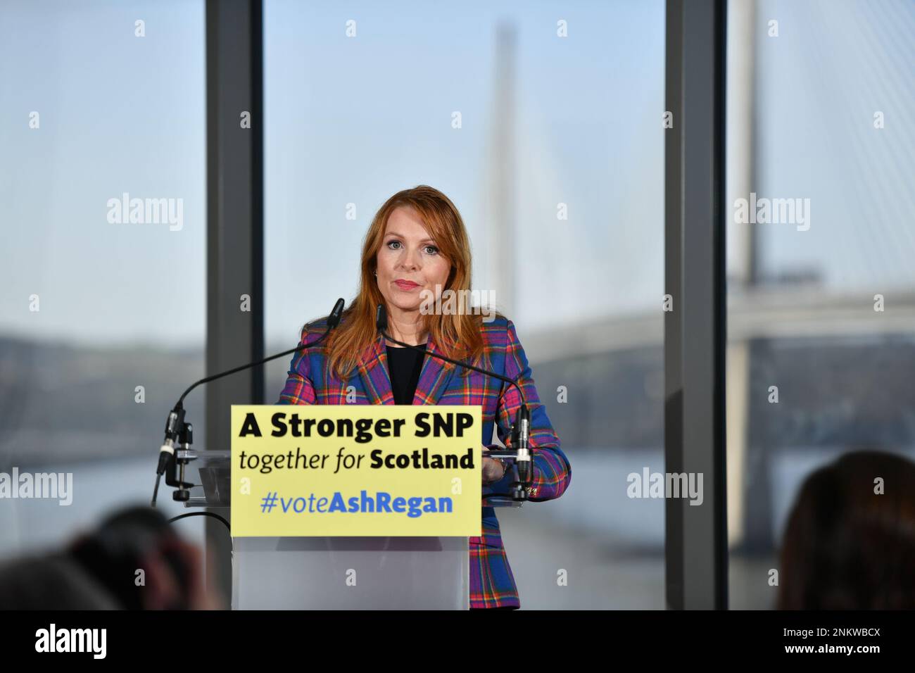 Ash regan building bridges hi-res stock photography and images - Alamy