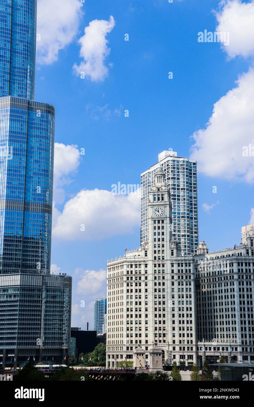 Chicago Ilinois Wrigley Building Stock Photo - Alamy