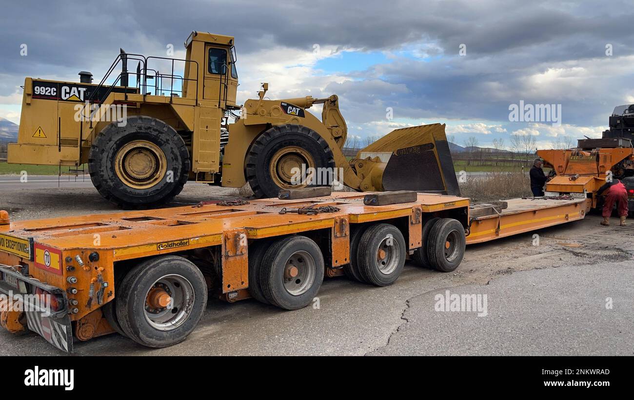 Dump truck mining wheel hi-res stock photography and images - Alamy