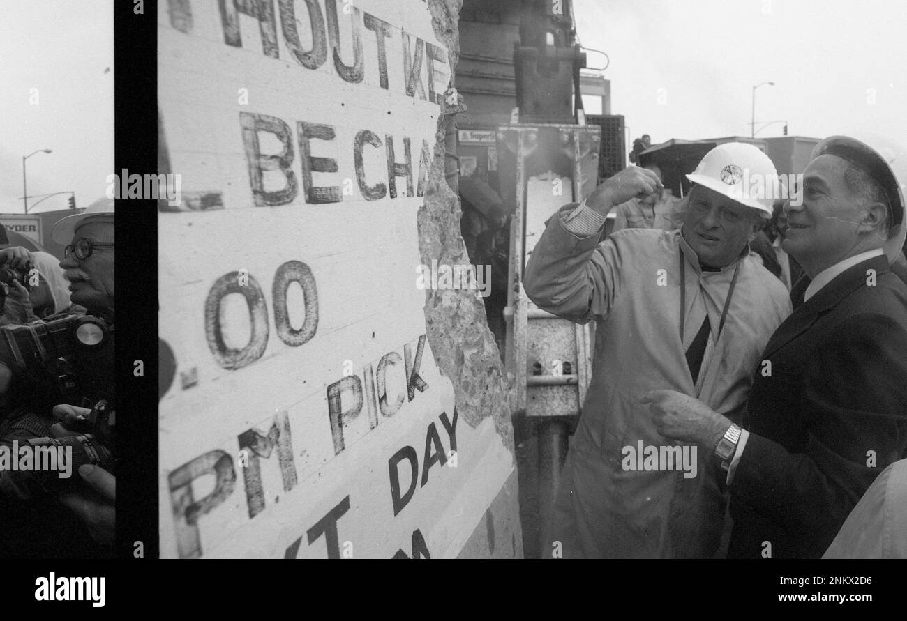 The Embarcadero Freeway Demolition ceremony program February 27, 1991 ...