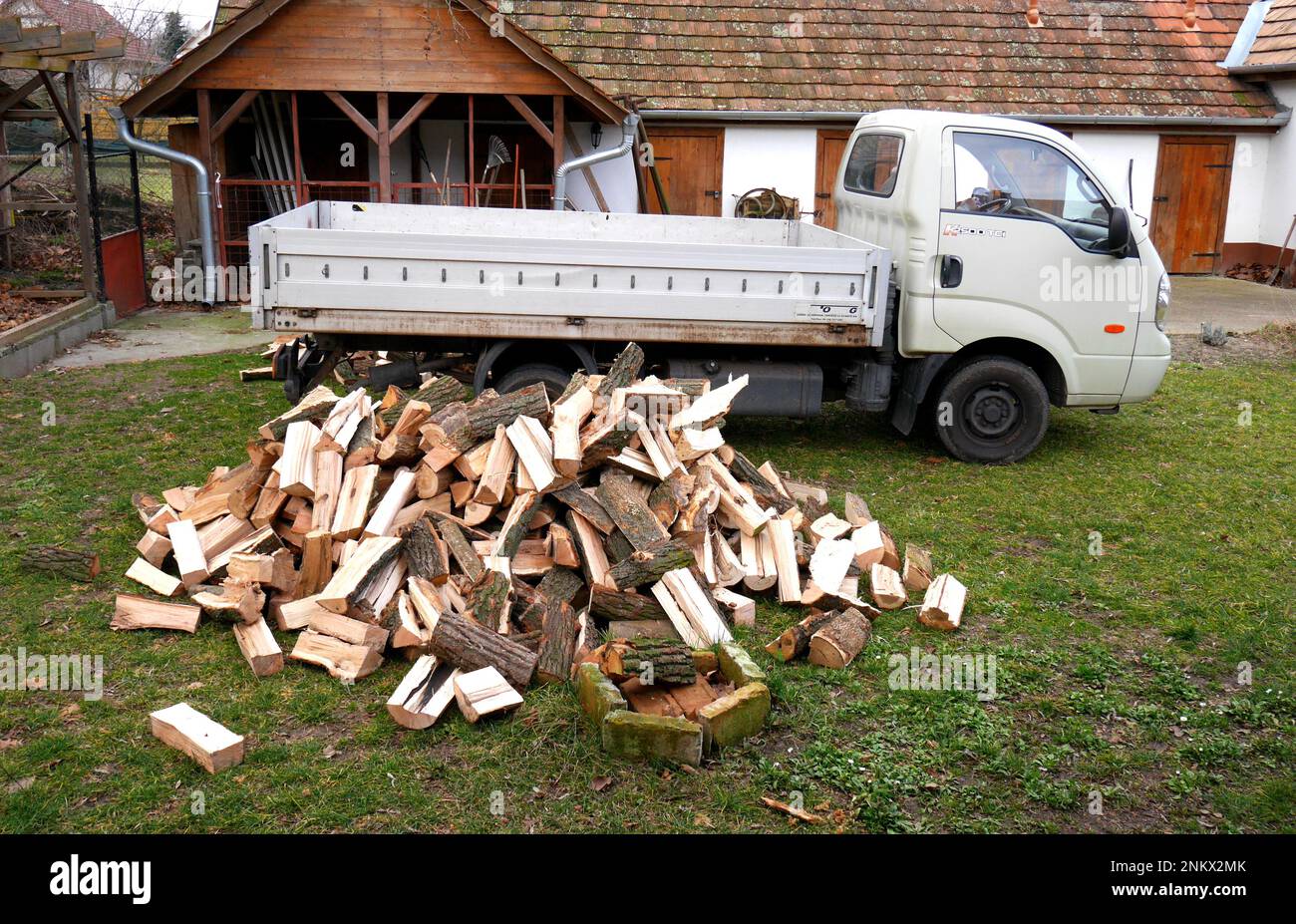 Lorry truck wood hi-res stock photography and images - Alamy
