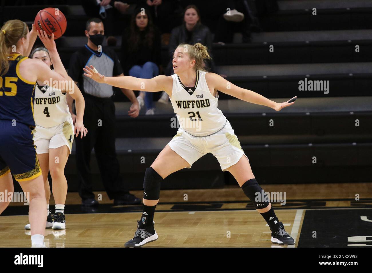 SPARTANBURG, SC - JANUARY 27: Wofford forward Alexis Tomlin (21) during ...