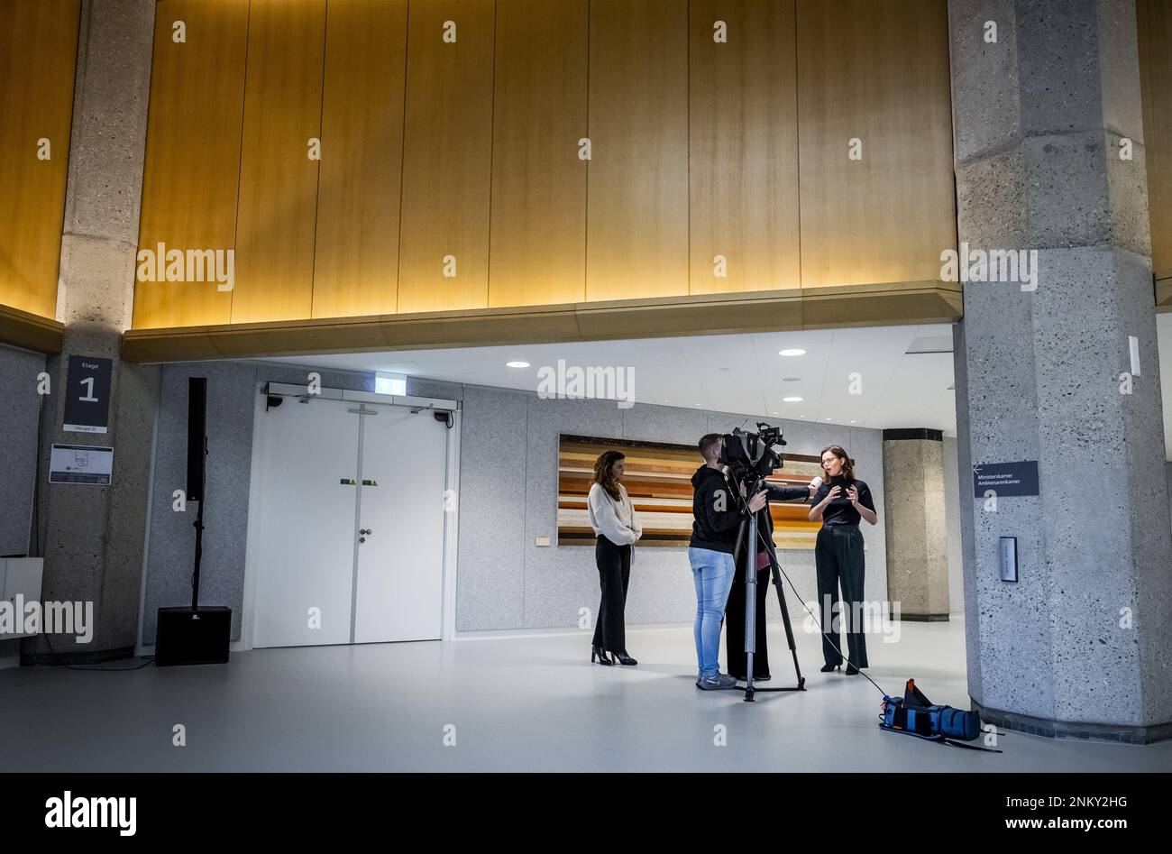 THE HAGUE - 24/02/2023, Mirjam Bikker (Christian Union) speaks to the ...