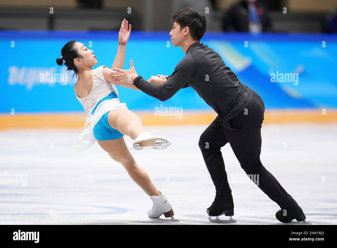 Chinese pair figure skater Cong HAN and Wenjing SUI practice at Capital ...