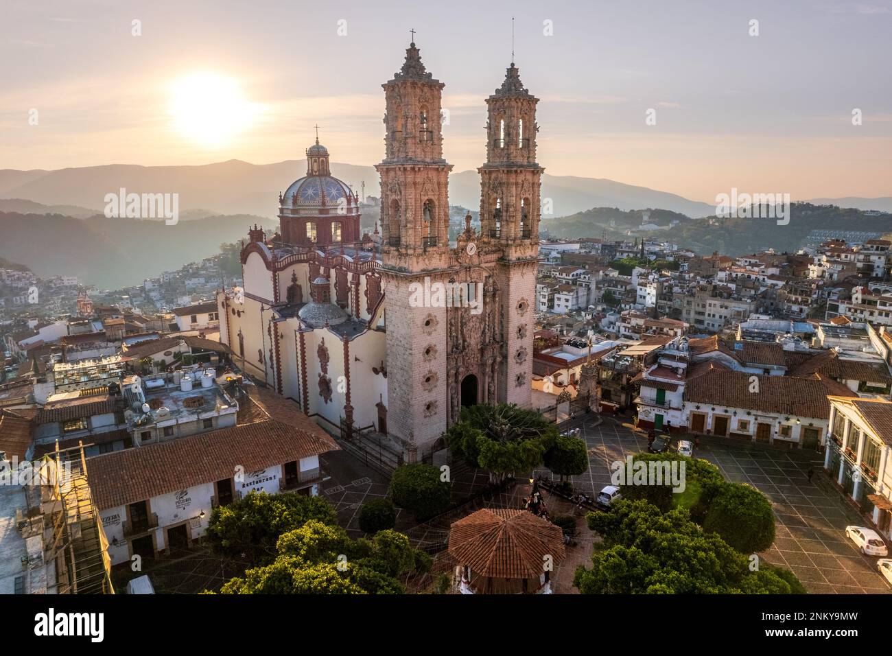Taxco, Guerrero, Pueblo magico, Aerial photo Stock Photo - Alamy Taxco, Guerrero, Pueblo magico, Aerial photo Stock Photo - Alamy