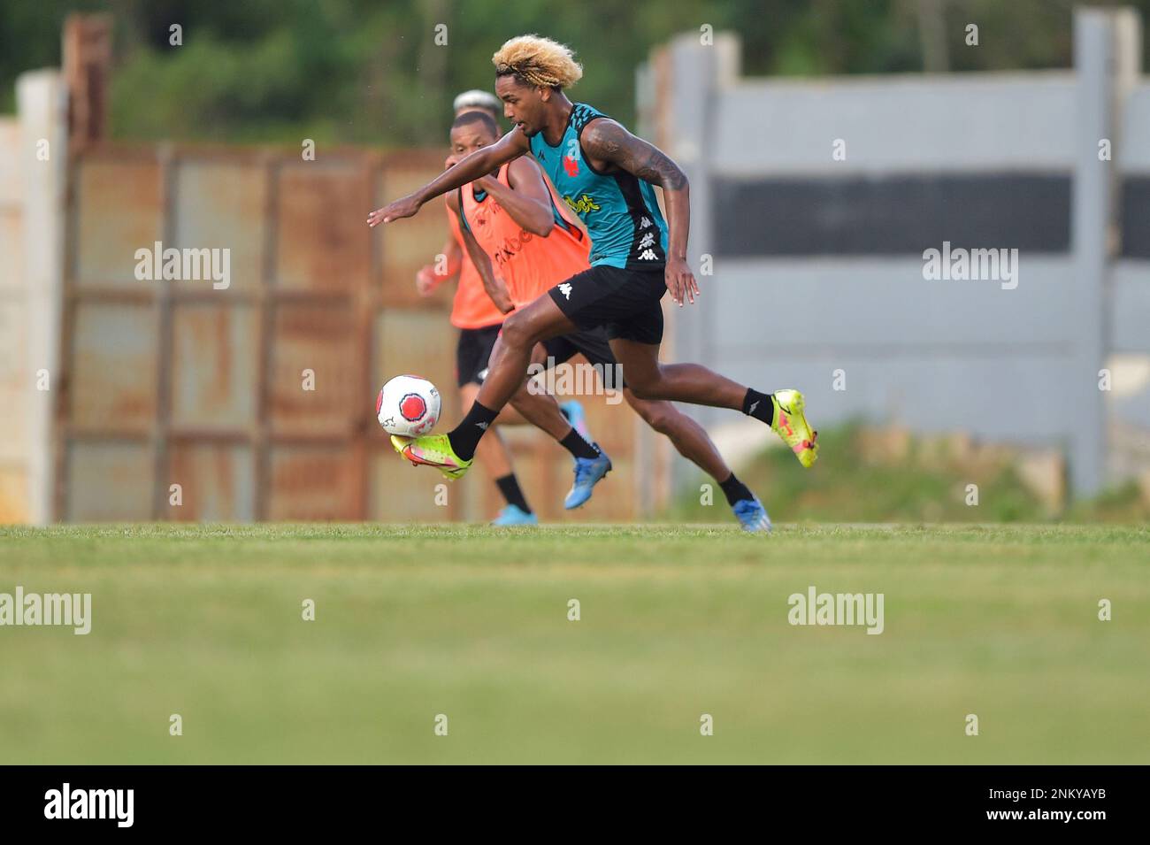 RJ - Rio de Janeiro - 01/31/2022 - VASCO, TRAINING - MT Vasco's player ...