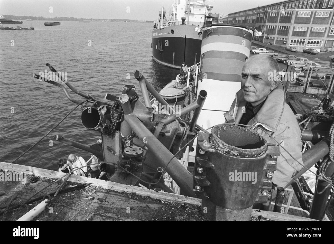 Greenpeace action ship the Sirius escapes from the port of Antwerp ca ...