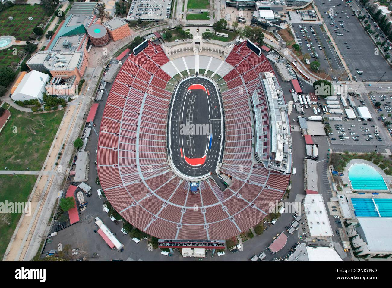 An aerial of the temporary asphalt racetrack at the Los Angeles ...