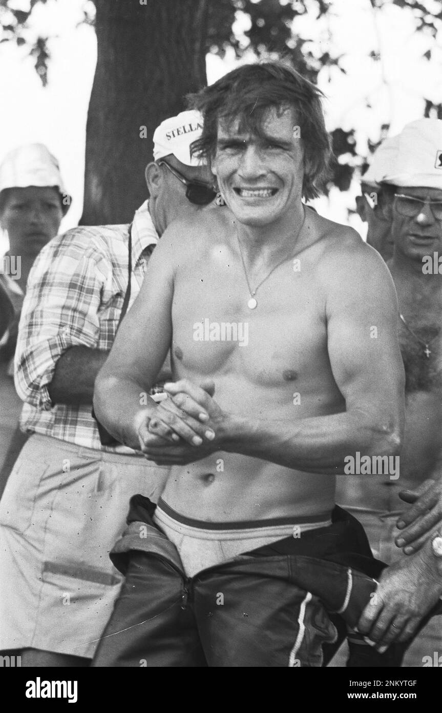 TT in Assen, 500cc class Boet van Dulmen after his fall about June 26 ...